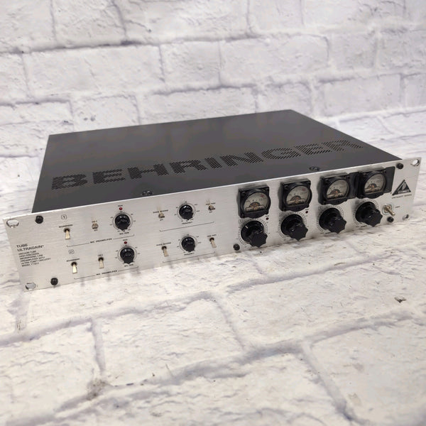 Behringer Tube Ultragrain T1953 - Microphone/Line Preamplifier ...