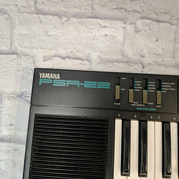 Yamaha PSR-22 61-Key Electronic Keyboard - Evolution Music