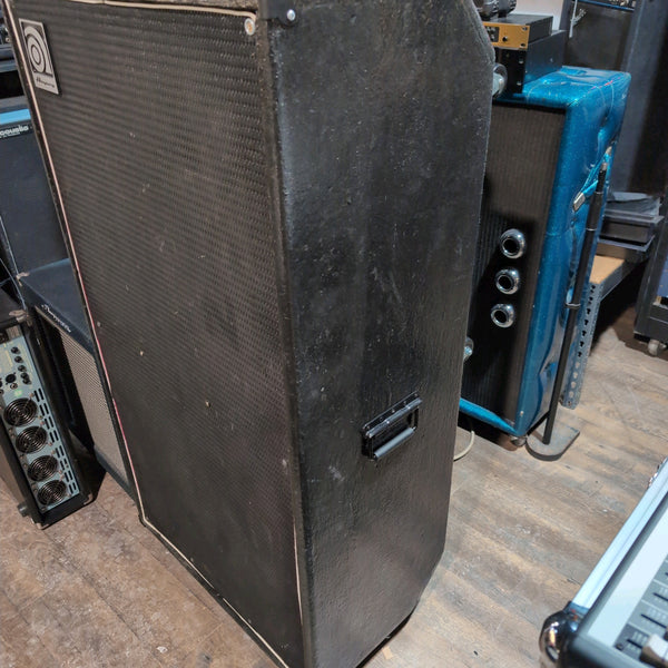 Ampeg SVT-810 8x10 Bass Speaker Cabinet - Evolution Music