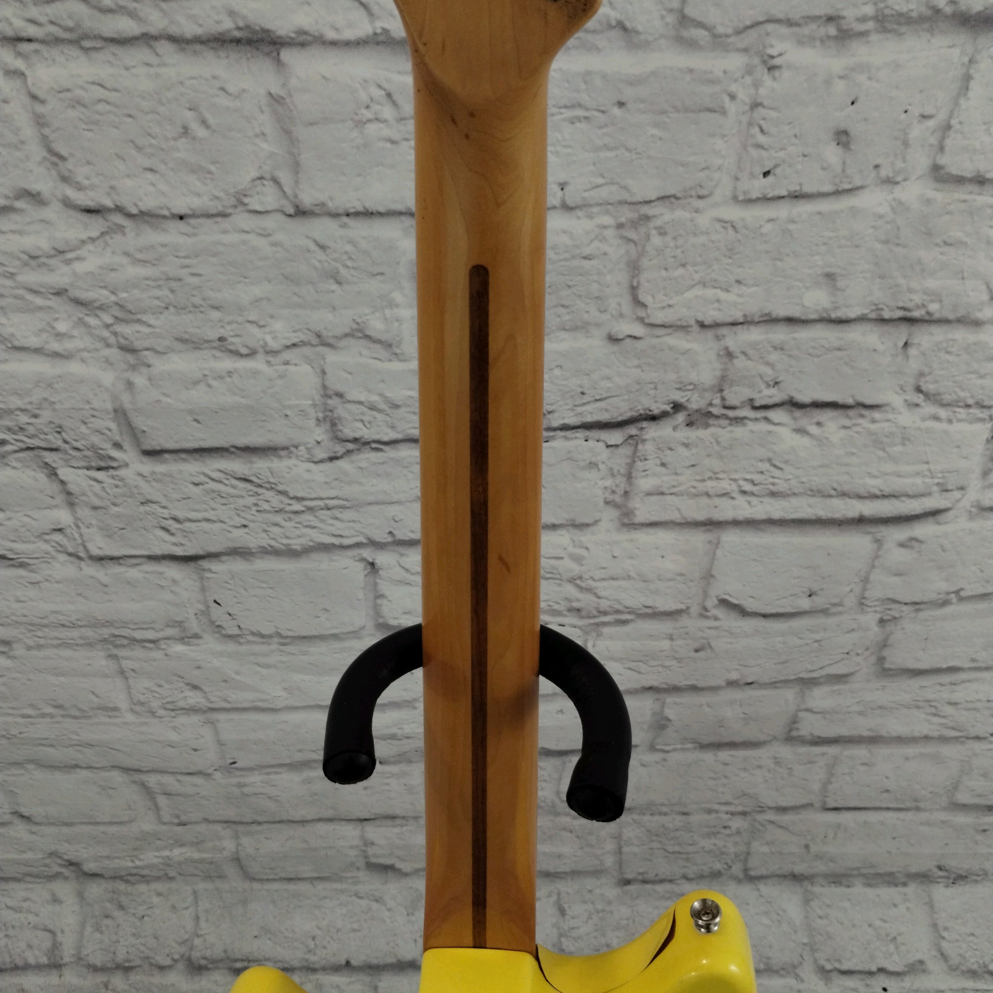 Fender MIM Cyclone Electric Guitar Graffiti Yellow - Evolution Music