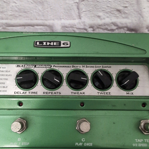 Line 6 DL4 Delay Modeler Programmable Delay & Looper w/ Power Supply - Evolution Music