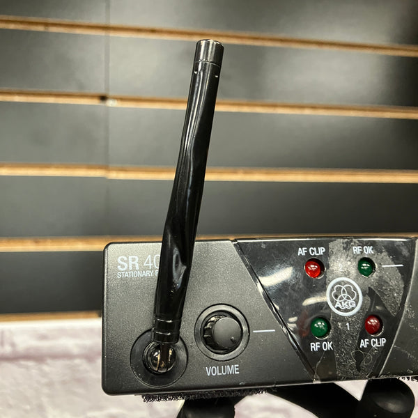 AKG SR40 Wireless Instrument Setup - Evolution Music