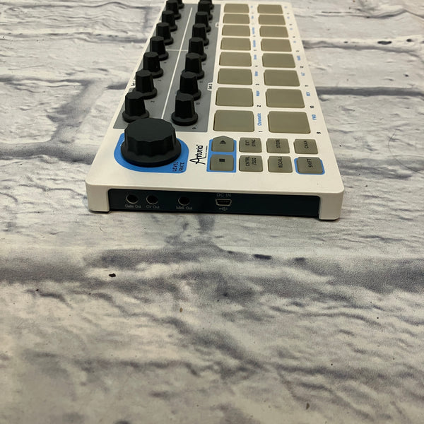 Arturia Beatstep Controller & Sequencer - Evolution Music
