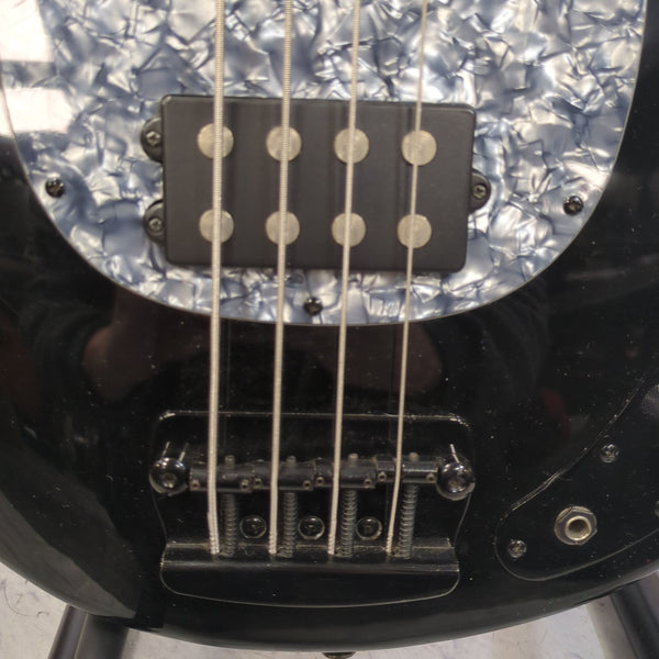 OLP MM2 Stingray Style 4 String Bass Guitar - Evolution Music