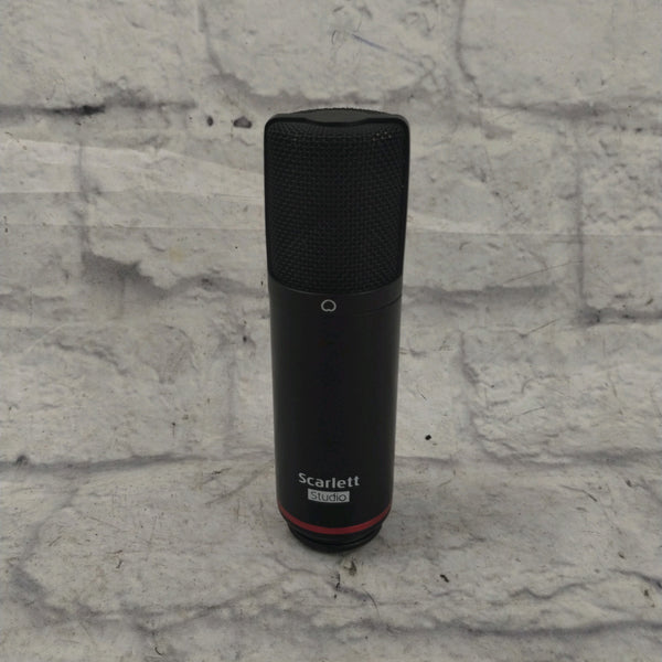 Focusrite Scarlet Studio Microphone - Evolution Music