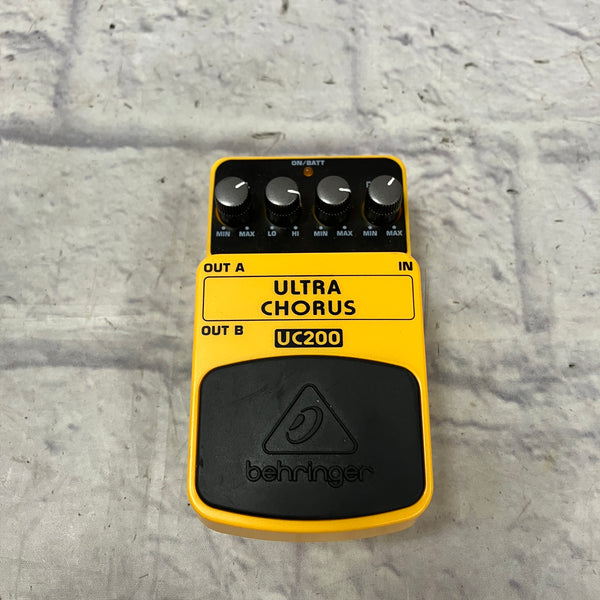 Behringer UC200 Ultra Chorus Effects Pedal - Evolution Music