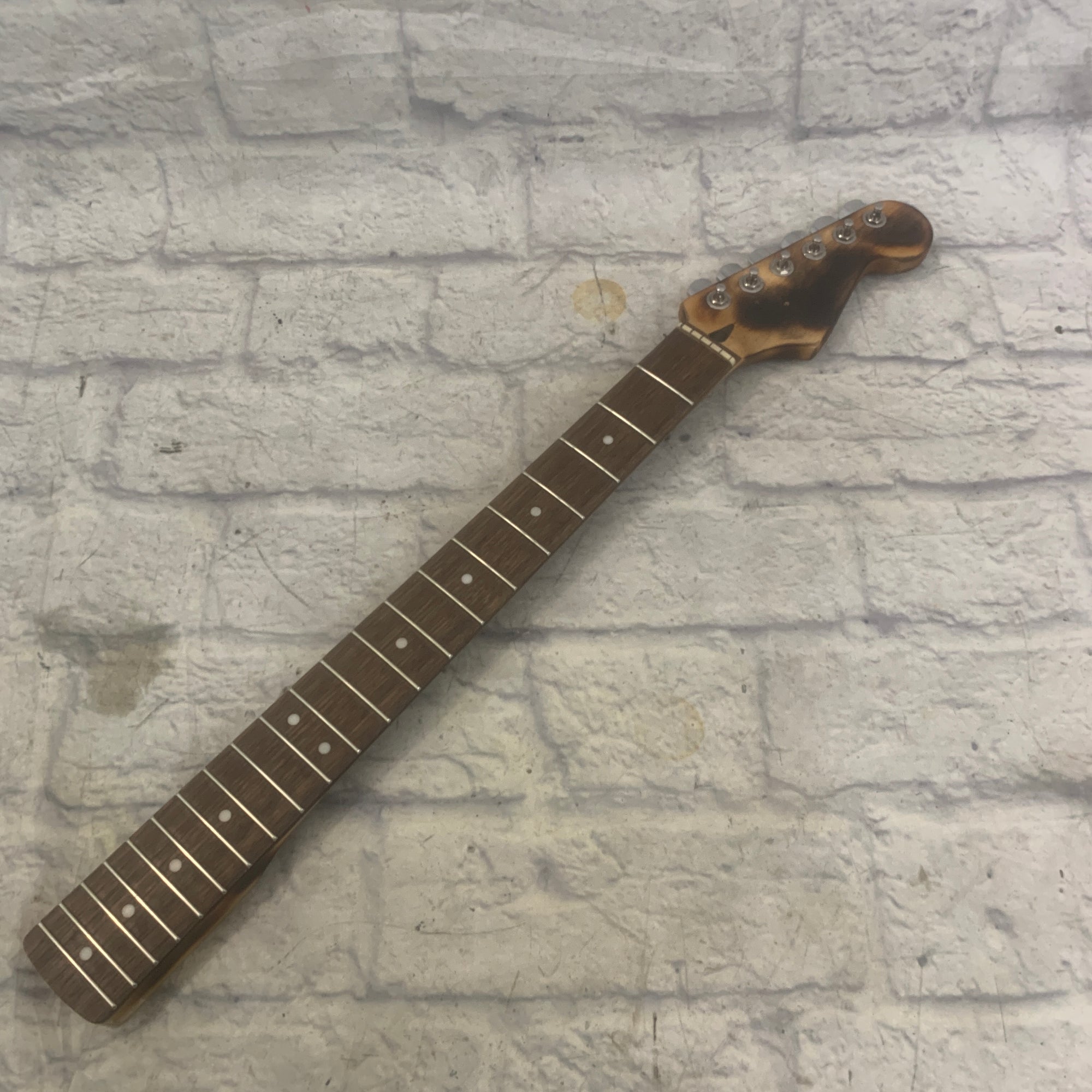Squier Burnt Stratocaster Neck - Evolution Music