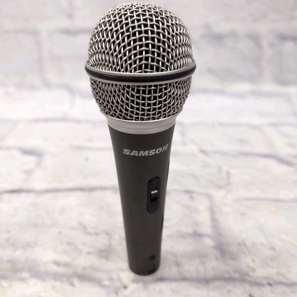 Samson Q6 Dynamic Microphone with Switch - Evolution Music