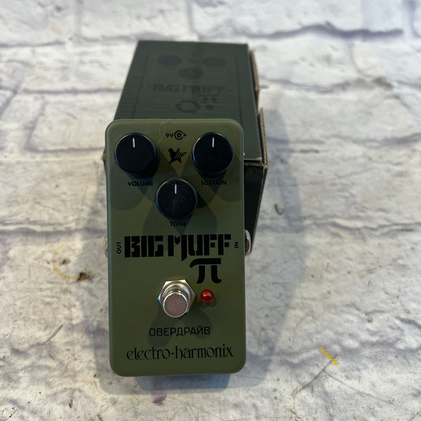 Electro-Harmonix Green Russian Big Muff Reissue Fuzz Pedal - Evolution ...