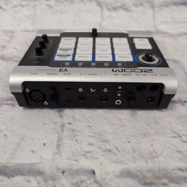 Zoom V3 Vocal Processor Vocal Effect Pedal - Evolution Music