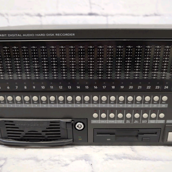 Mackie MDR24/96 24 Track 24 Bit Digital Hard Disk Recorder - Evolution ...
