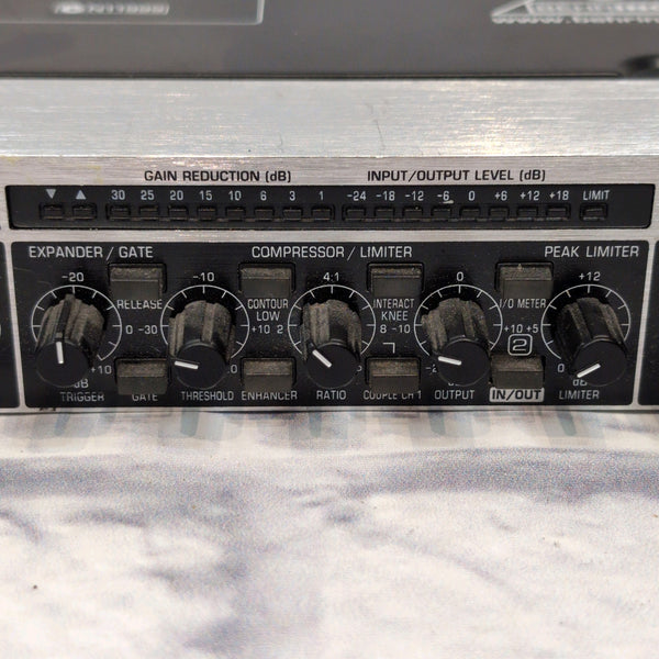 Behringer Multicom Pro XL Rack Compressor - Evolution Music
