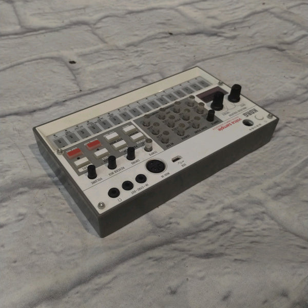 Korg Volca Sample Drum Machine - Evolution Music