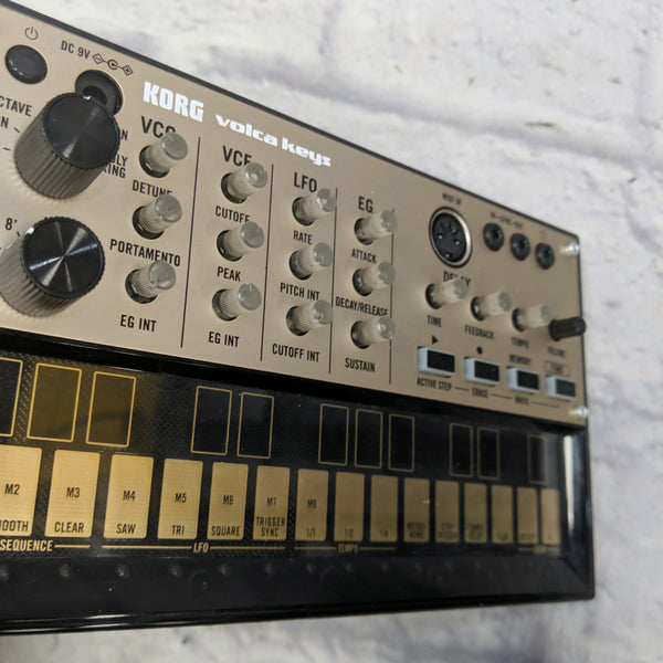 Korg Volca Keys Analog Synthesizer - Evolution Music