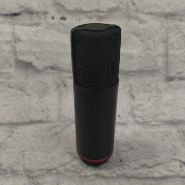 Focusrite Scarlet Studio Microphone - Evolution Music