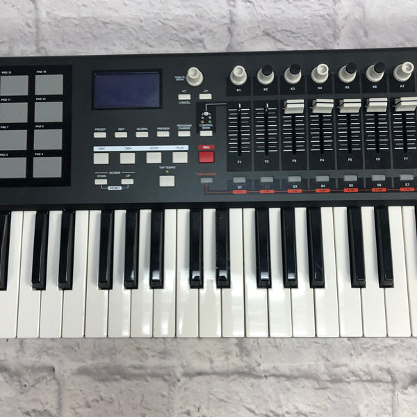Akai MPK61 61-Key USB Keyboard Controller - Evolution Music