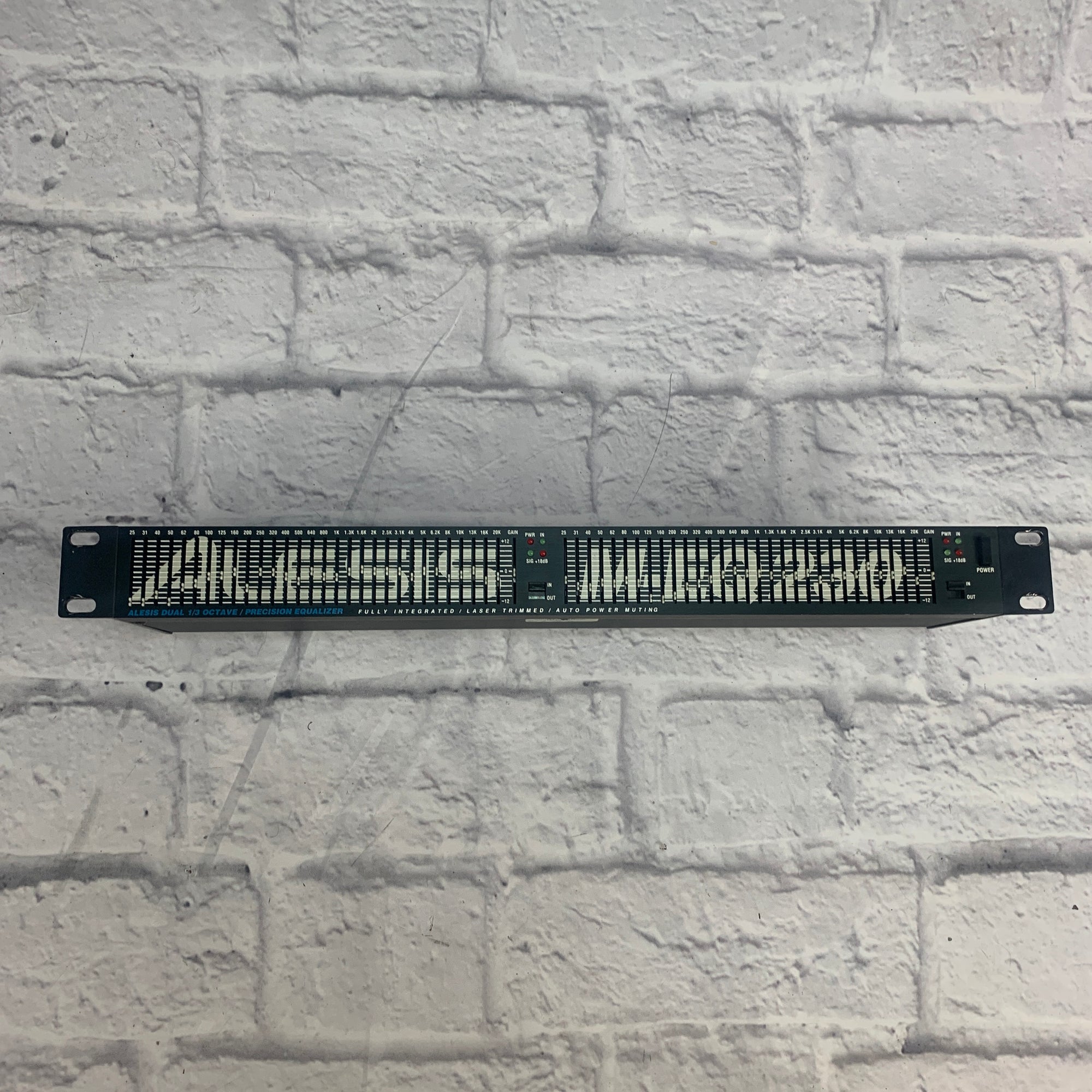 Alesis M-EQ230 Studio Dual Rack Equalizer - Evolution Music