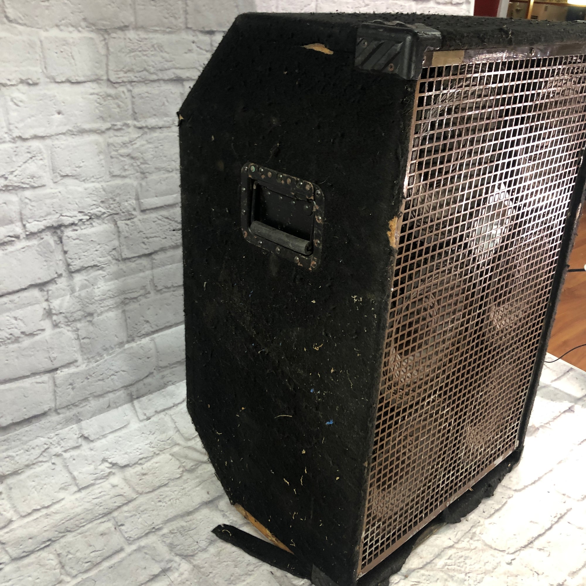 SWR Goliath II 610 Bass Cabinet - Evolution Music