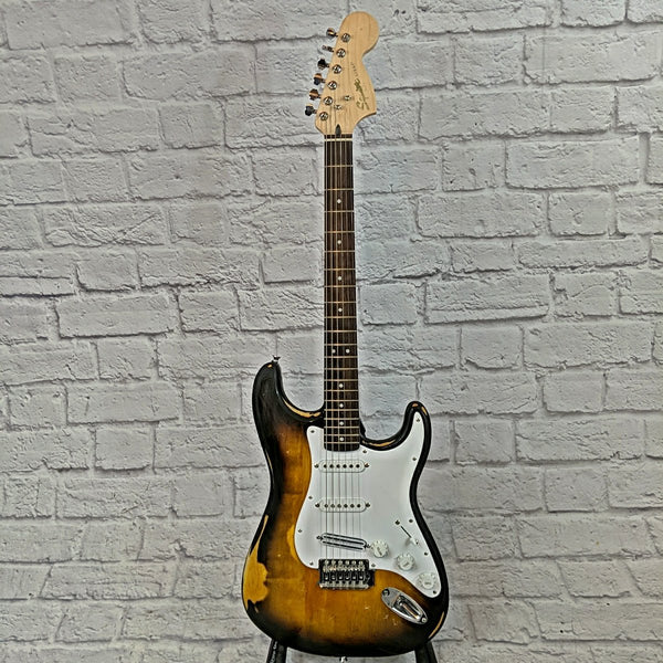 Fender Squier Strat Distressed Relic Electric Guitar with Hot Rails Br ...