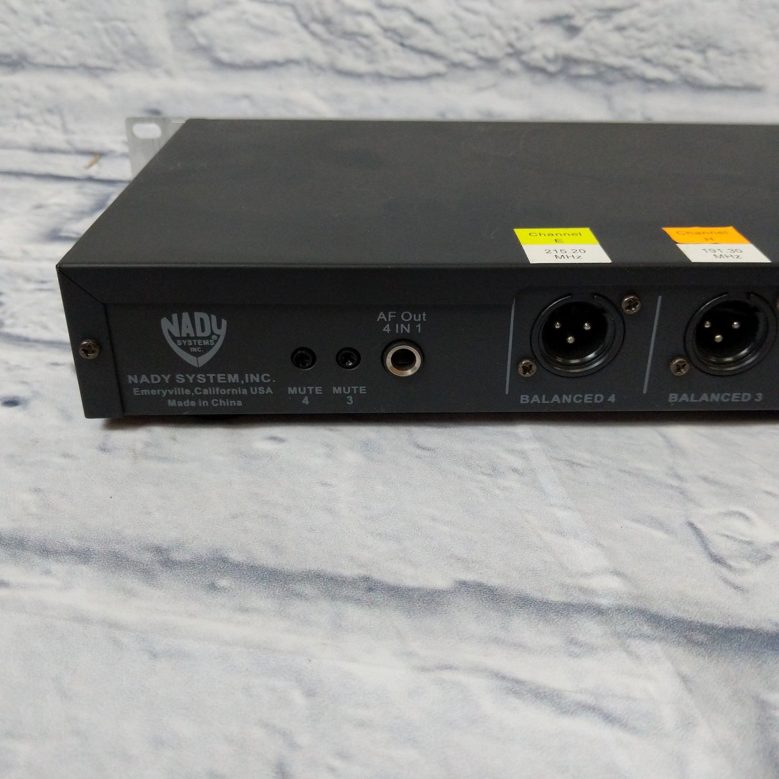 Nady 401X QUAD Wireless Mic System 4 Channel VHF Receiver - Evolution Music