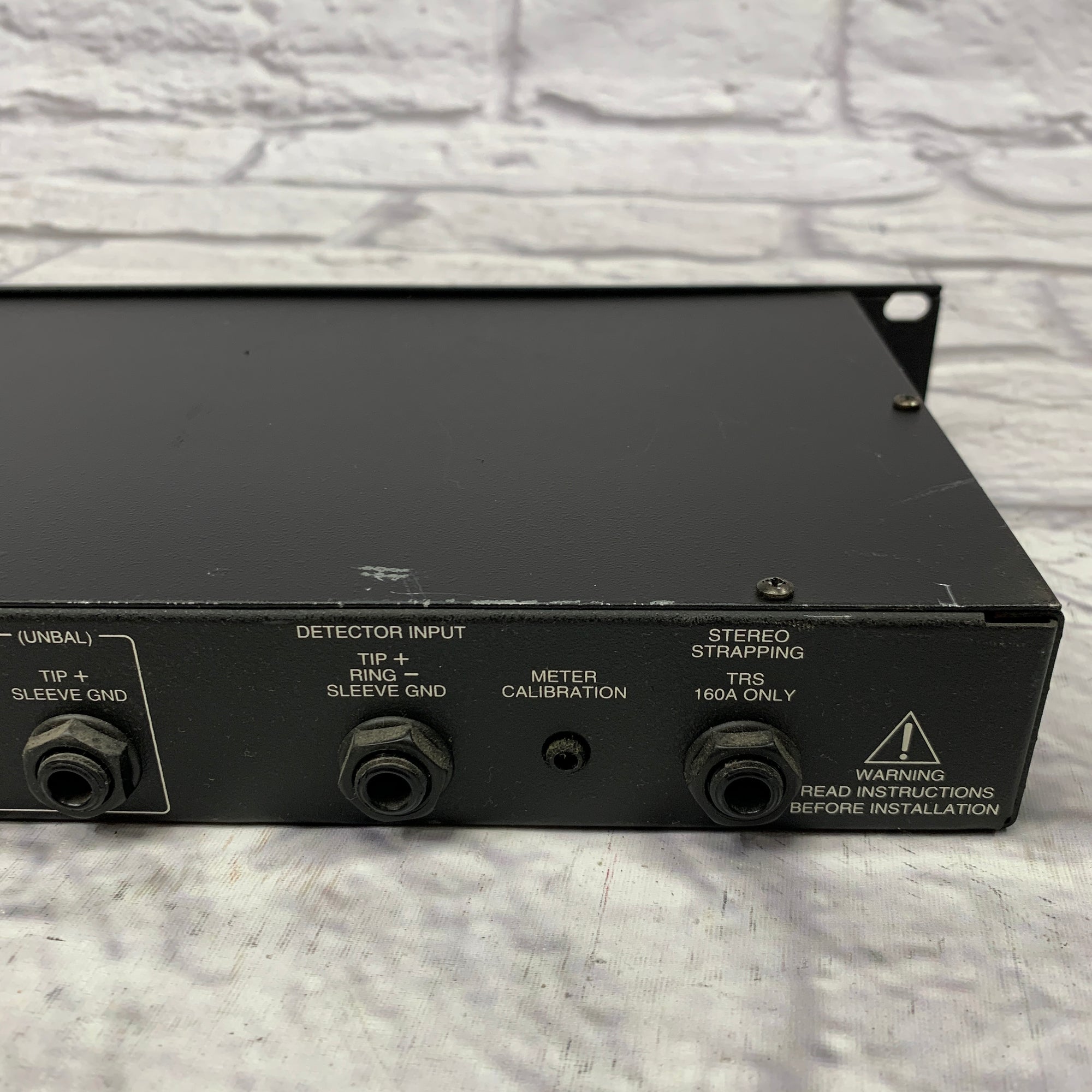 DBX 160 Compressor/Limiter - Evolution Music