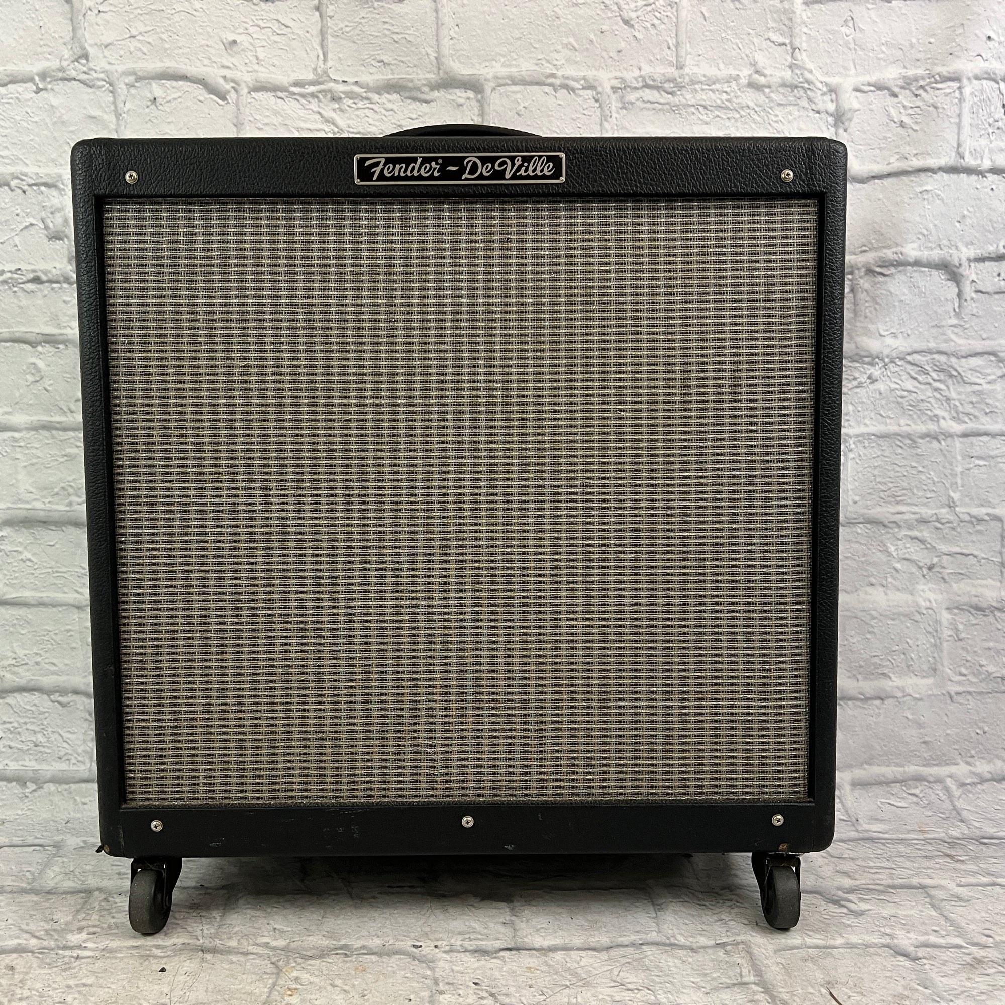 Fender Hot Rod DeVille 3-Channel 60-Watt 4x10" - Evolution Music