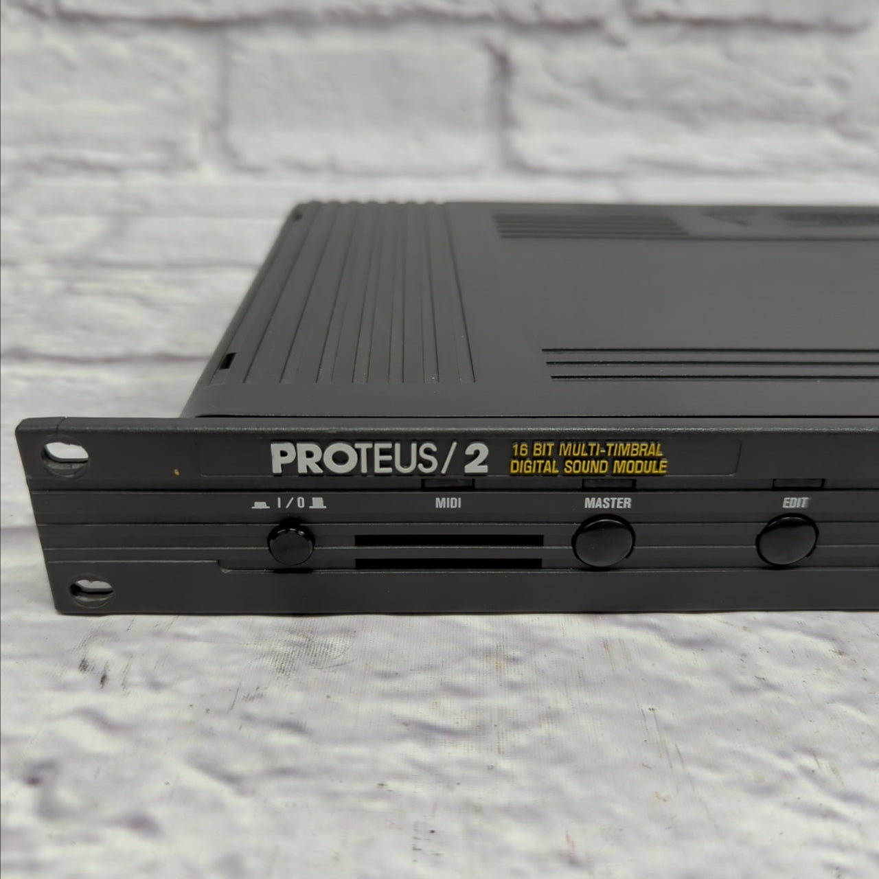 E-MU Systems Proteus/2 Rackmount 32-Voice Sampler Module - Evolution Music