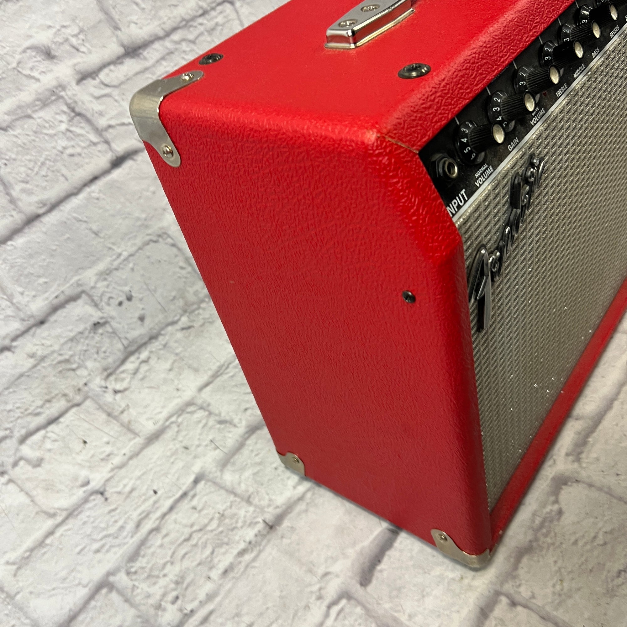 Fender FM25R Frontman Red Tolex Guitar Combo Amp - Evolution Music