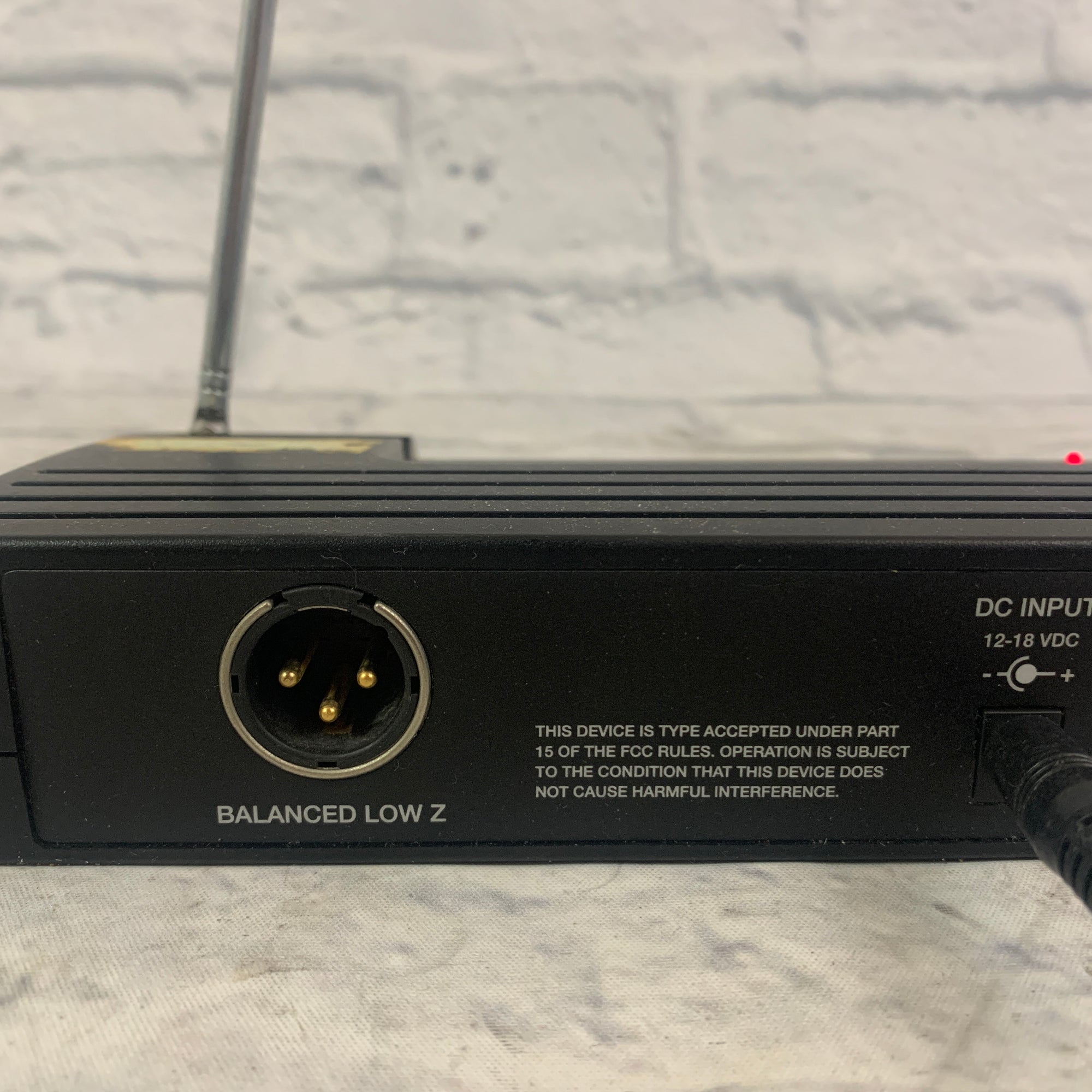 Shure T4V MARCAD Diversity Mic Receiver Wireless Microphone System ...