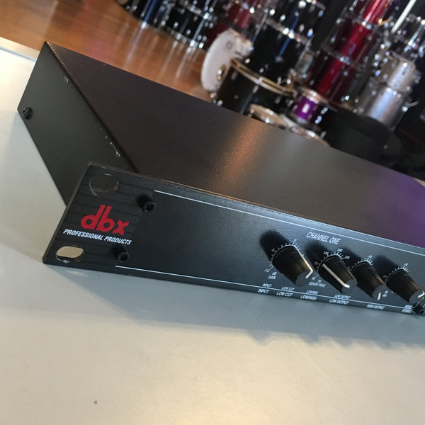 Dbx 223XL Crossover - Evolution Music