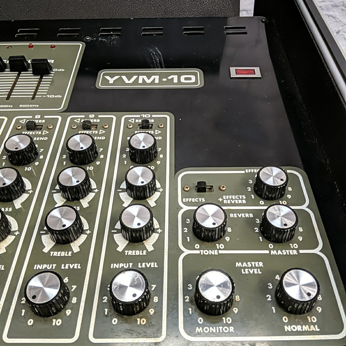 Traynor Vintage YVM-10 Powered Mixer - Evolution Music