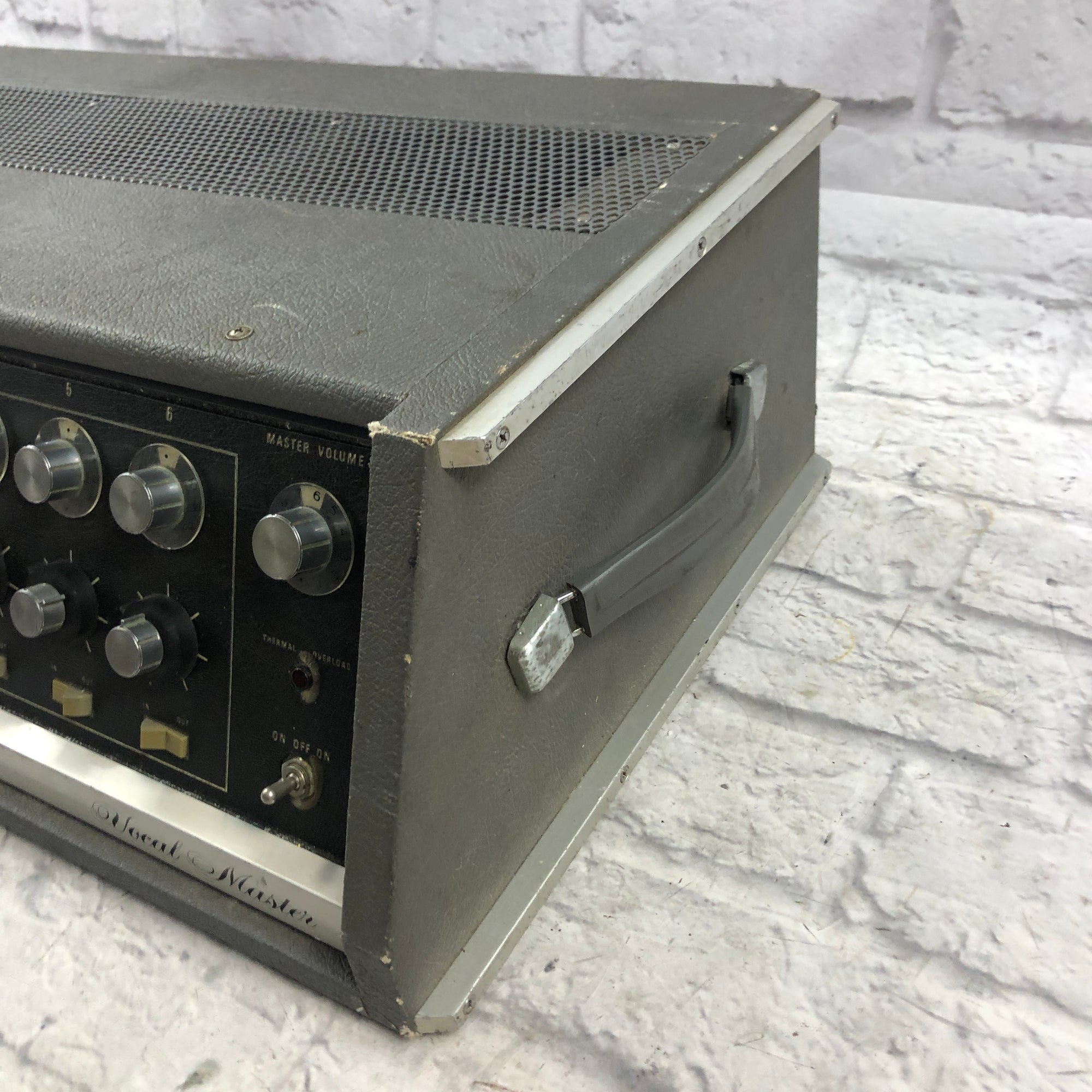 Shure VA300C Vocal Master Head Unit Powered Mixer - Evolution Music