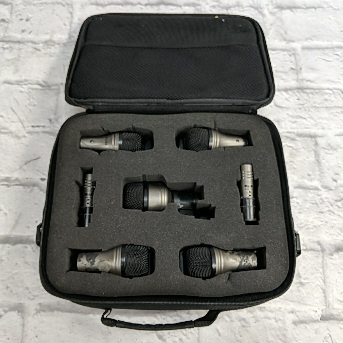 CAD DMTP7 7 Drum Microphone Set with Case - Evolution Music