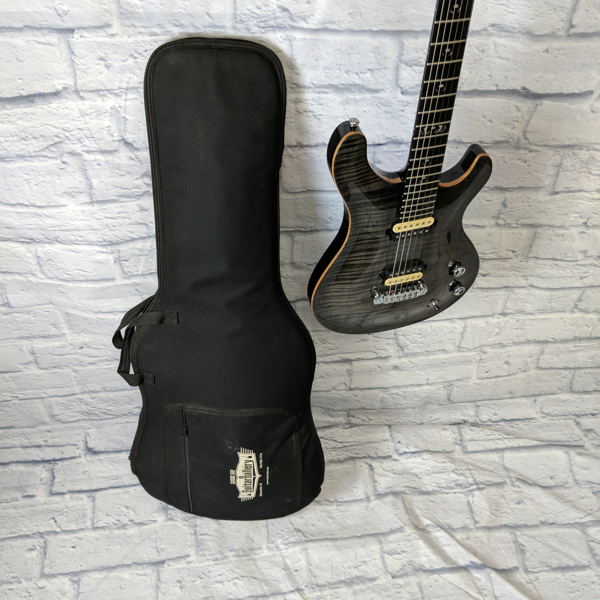 Michael Kelly Valor Electric Guitar - Evolution Music