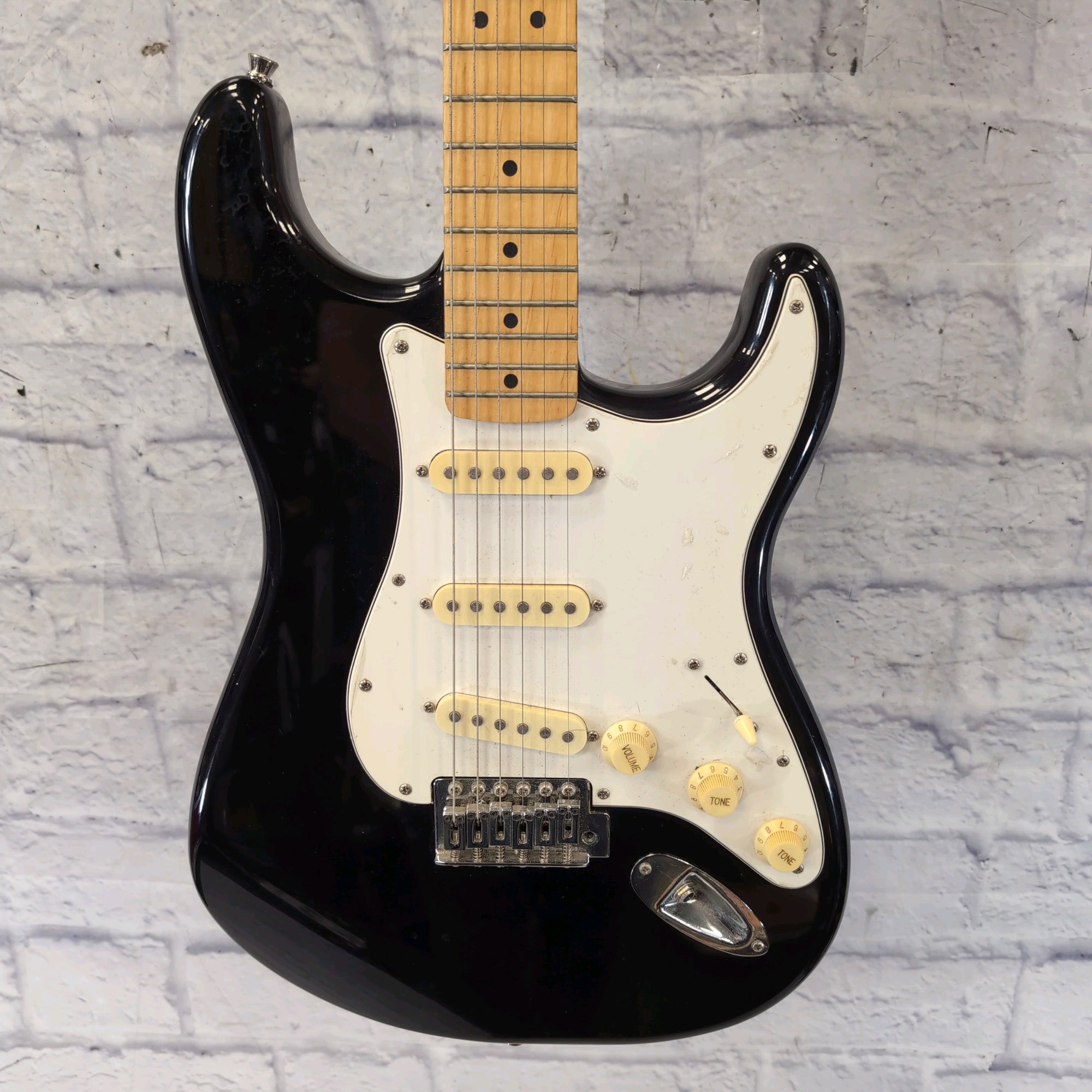 Fender Starcaster Strat Style Maple Fretboard - Evolution Music