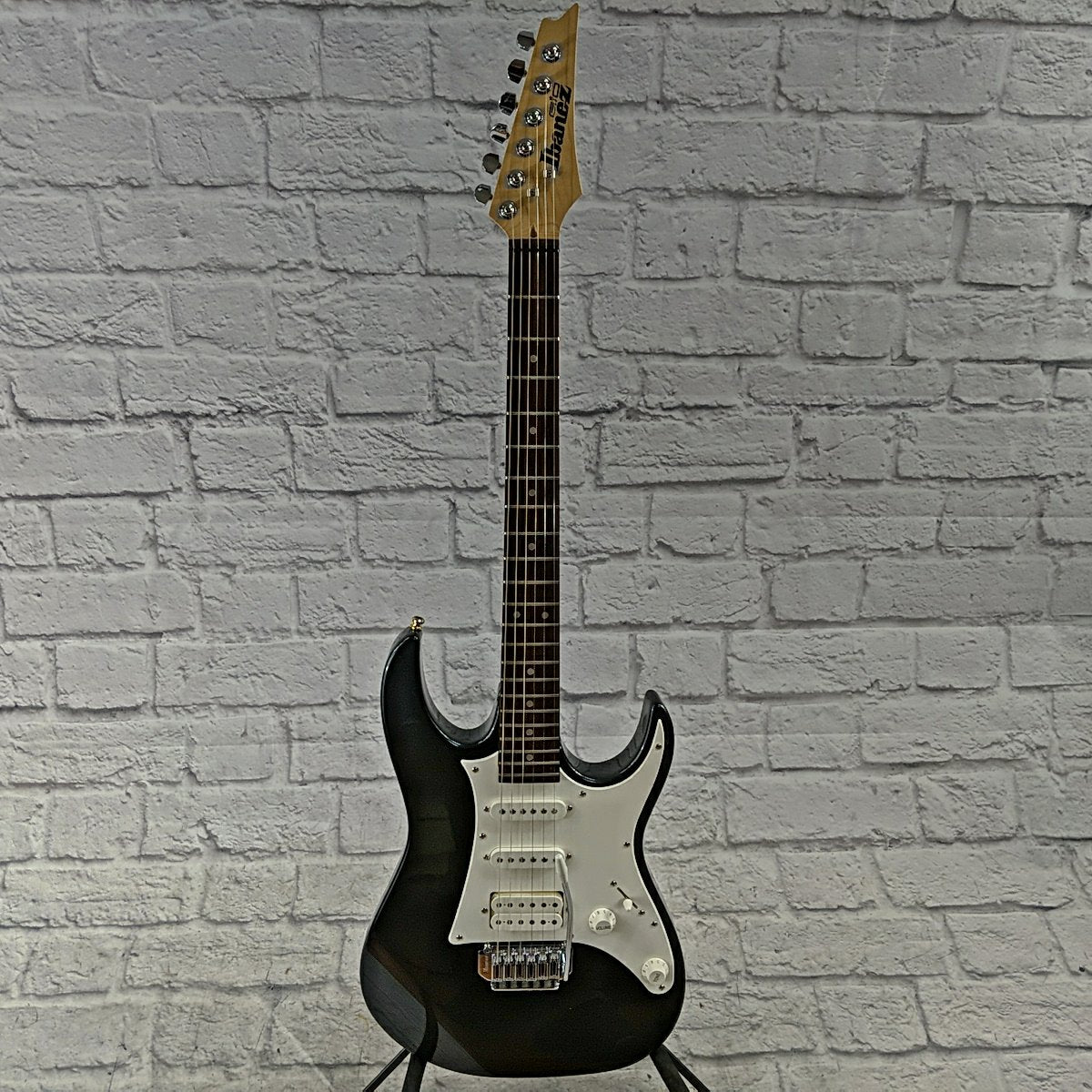Ibanez GRX40 Gio Electric Guitar - Evolution Music Ibanez GRX40 Gio Electric Guitar - Evolution Music