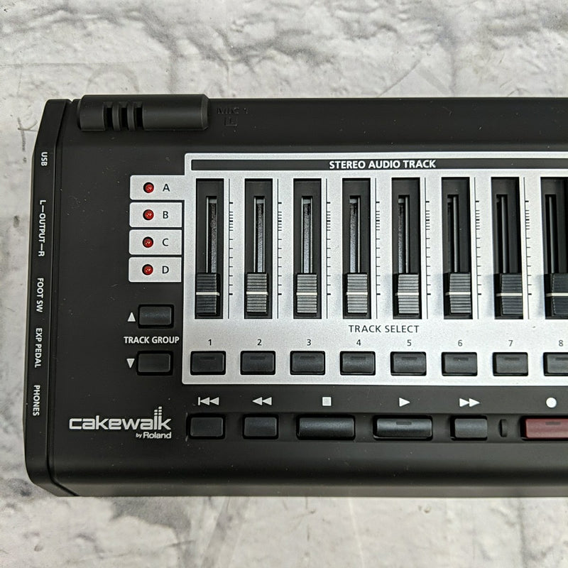 Roland V-Studio 20 USB Interface - Evolution Music