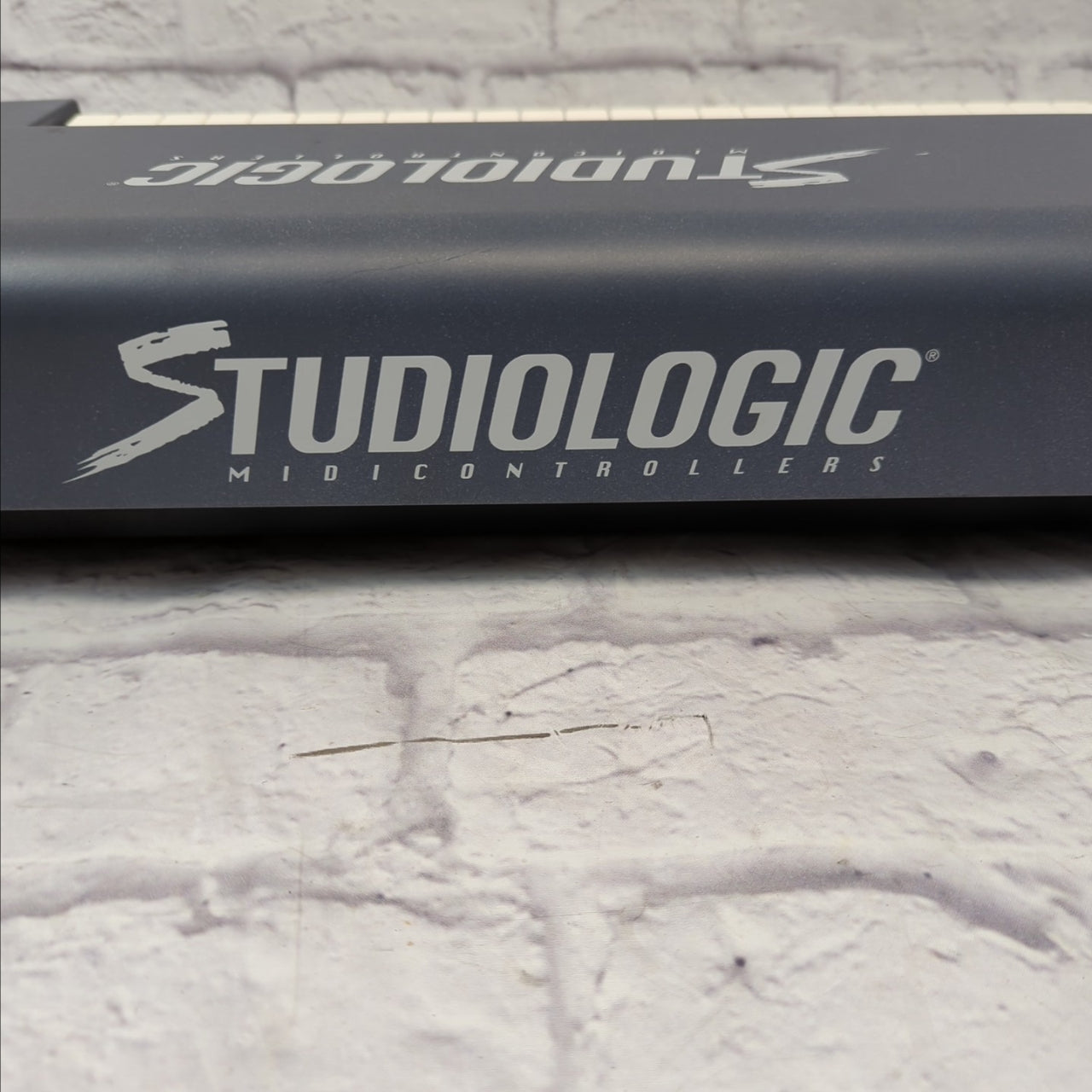 Studiologic SL-990 Pro 88-Key MIDI Controller - Evolution Music