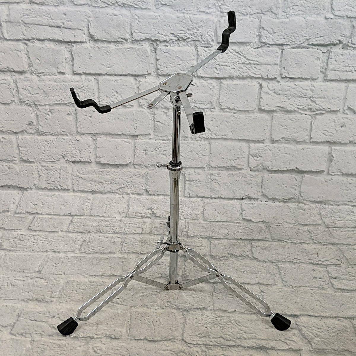 Verve Percussion Student Snare Drum with case, stand and sticks ...