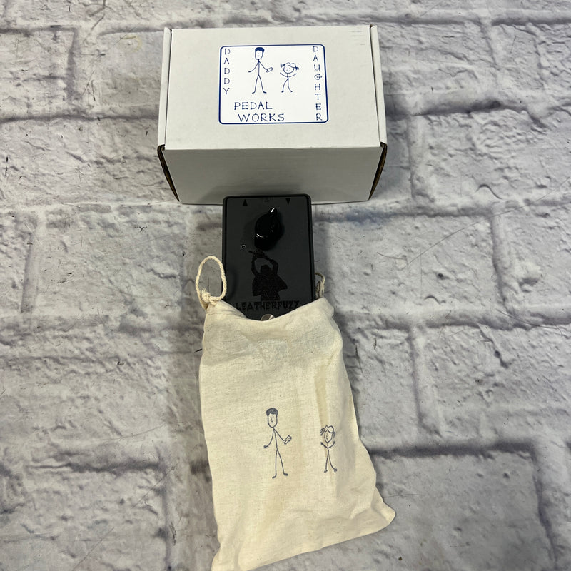 Daddy Daughter Pedal Works Leatherfuzz Fuzz Pedal Ritual Variant for B ...