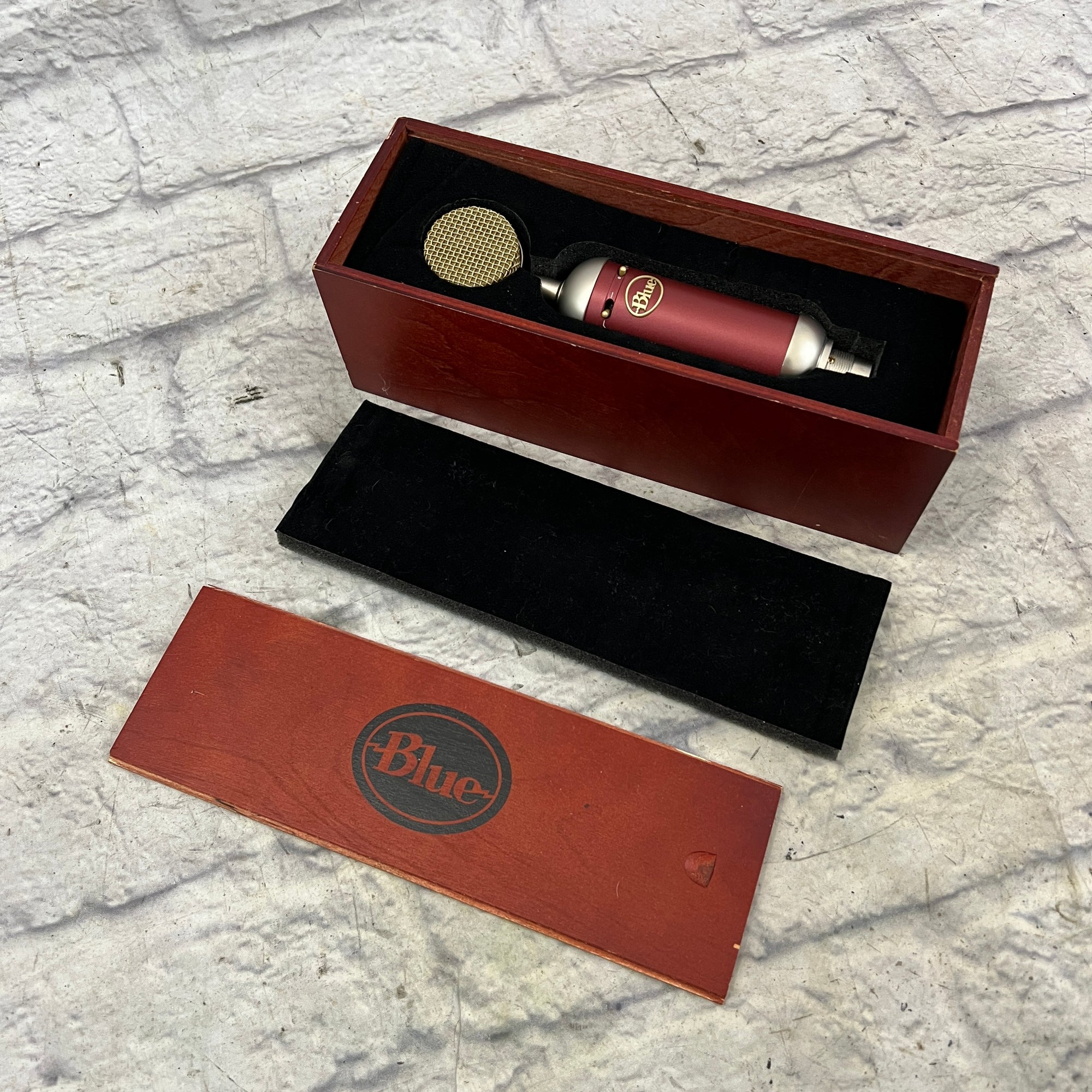 Blue Spark Microphone - Evolution Music