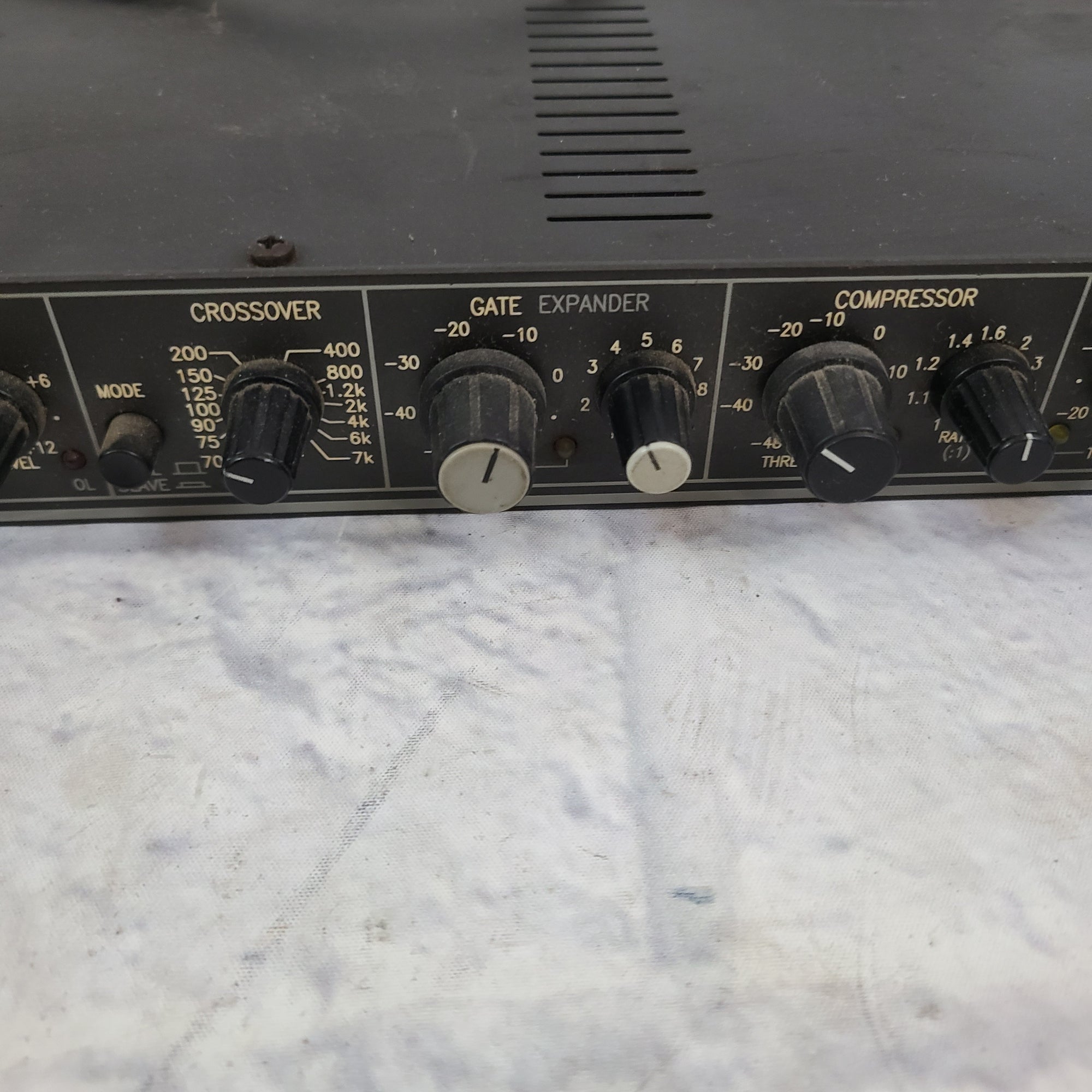 Rane DC 24 Dynamic Controller Rack EQ - Evolution Music