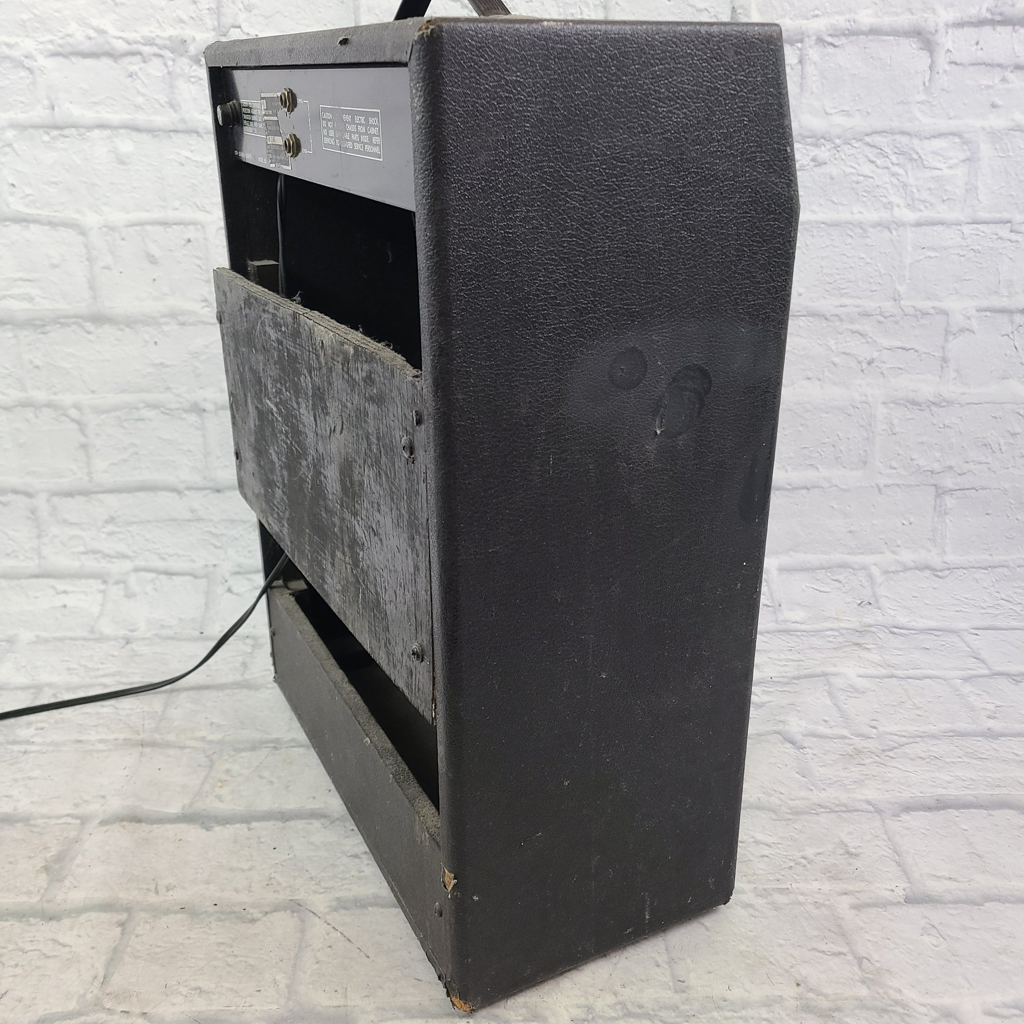 Vintage 1970's Univox U65RD Guitar Combo Amp - Evolution Music