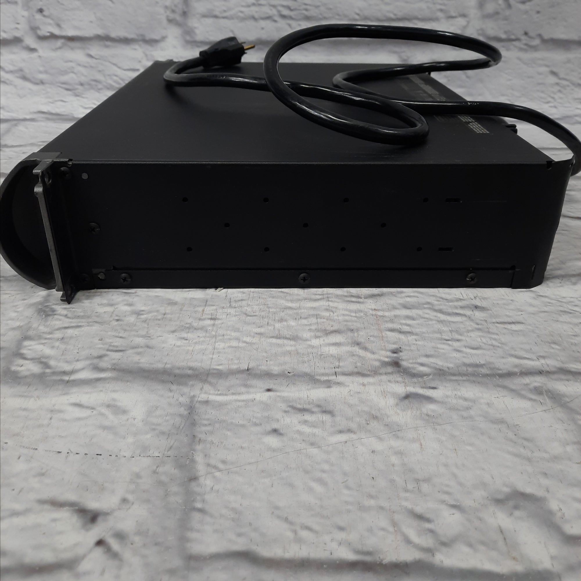 QSC PLX3002 3000 Watt Power Amp - Evolution Music