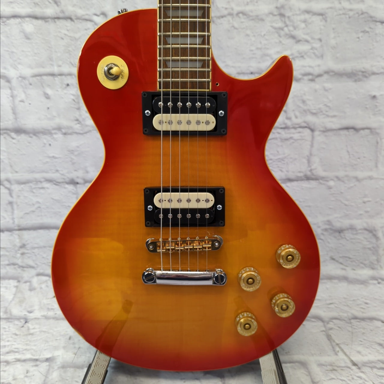 Burny Super Grade Les Paul Cherry Sunburst - Evolution Music