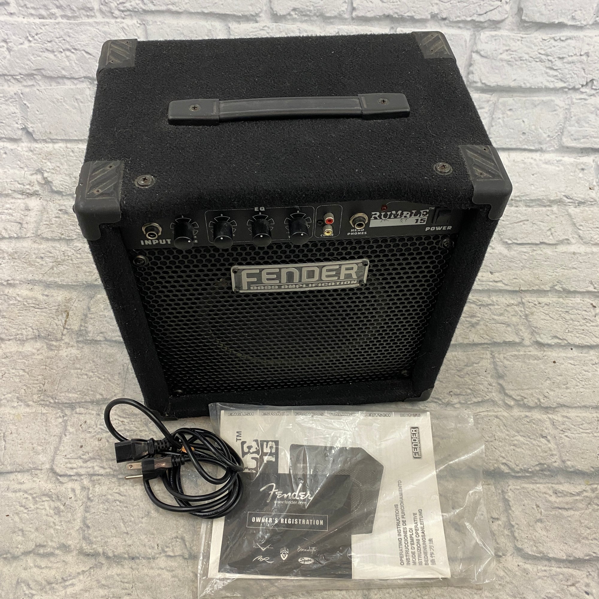 Fender Rumble 15 Bass Guitar Combo Amp - Evolution Music