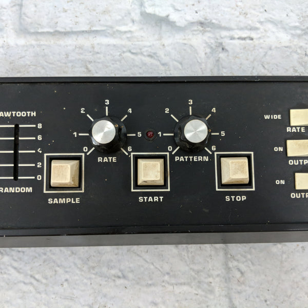 Rare Vintage Moog Model 1125 Sample and Hold Controller - Evolution Music