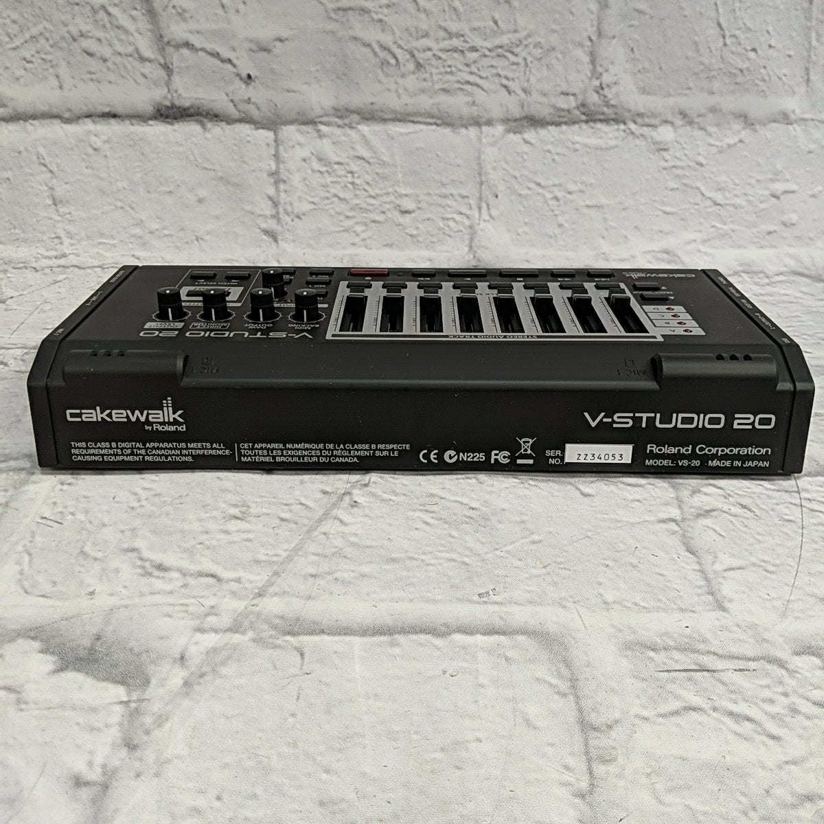 Roland V-Studio 20 USB Interface - Evolution Music
