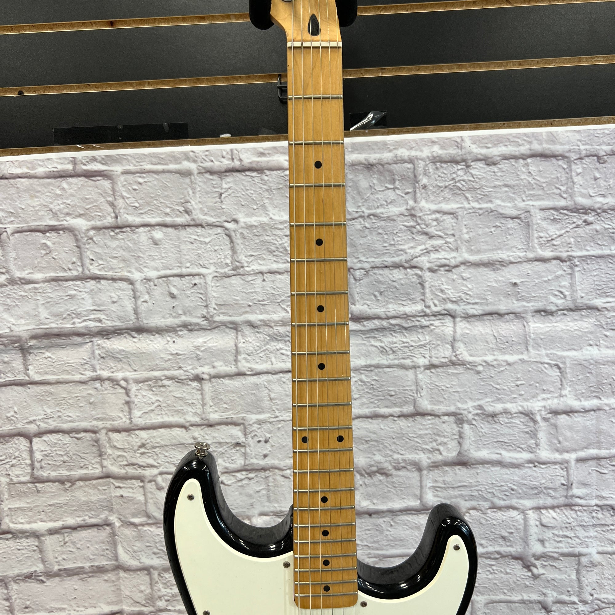 Squier 51 Electric Guitar 2005 Sunburst - Evolution Music