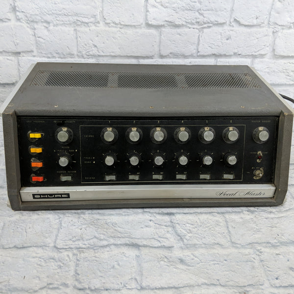 Shure Vocal Master Control Console VA 300-C 400 Watts - Evolution Music
